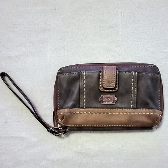 boc | Bags | Boc Clarkfield Zip Around Wallet | Poshmark